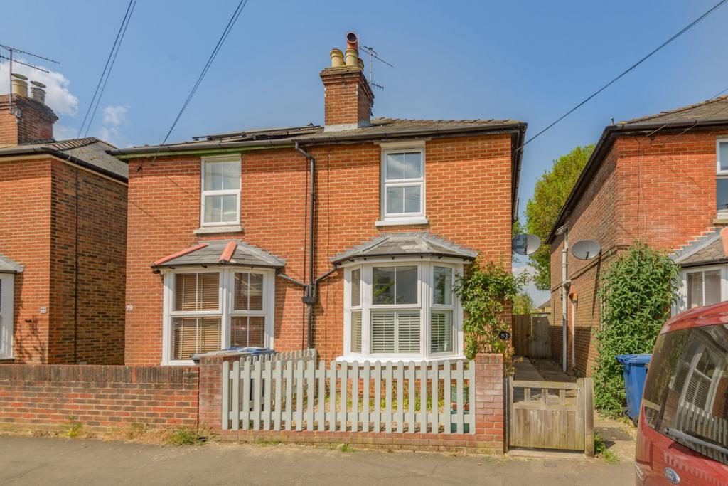 George Road, Surrey GU7 3 bed semi-detached house for sale - £575,000