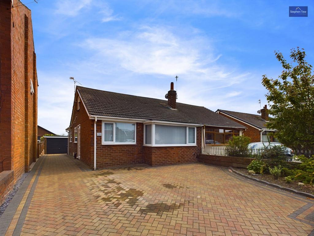 Common Edge Road, Blackpool, FY4 2 bed semi-detached bungalow for sale ...