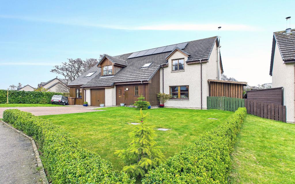 Carn Elrig View, Aviemore 4 bed detached house - £495,000