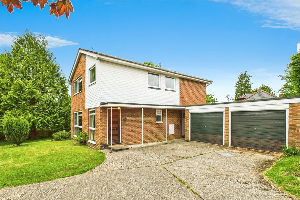 Romans Gate, Pamber Heath, Tadley... 4 bed detached house for sale - £ ...