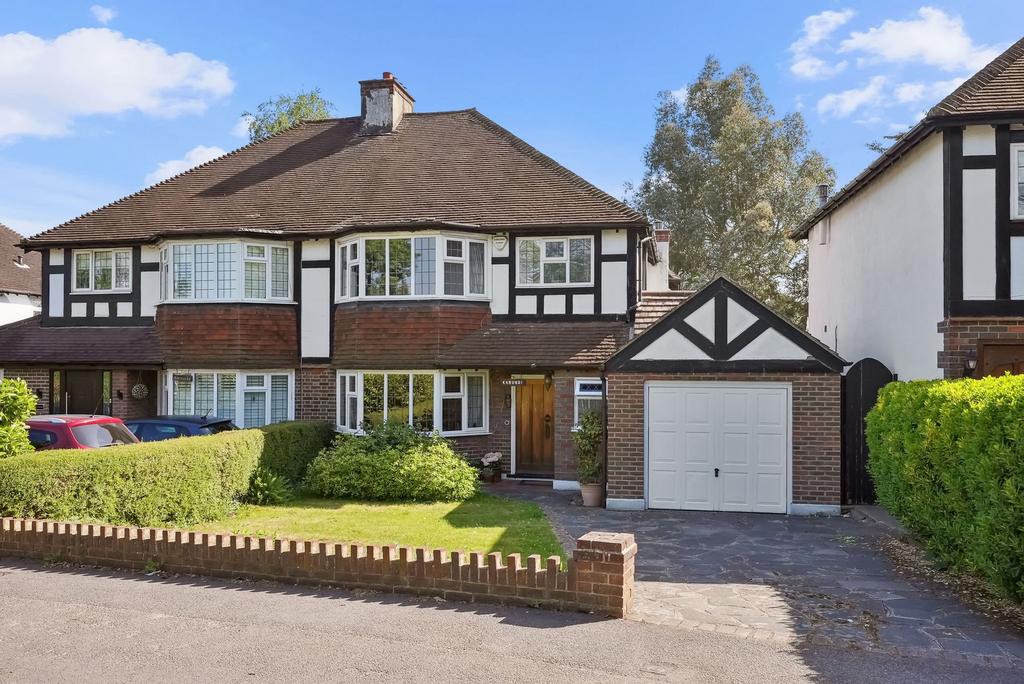 Ewell Road, Cheam, SM3 3 bed semi-detached house for sale - £850,000