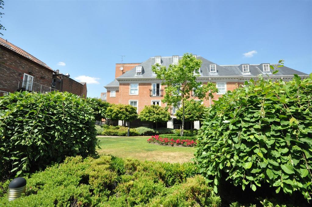 Centurion square, Skeldergate, York... 1 bed apartment - £86,950