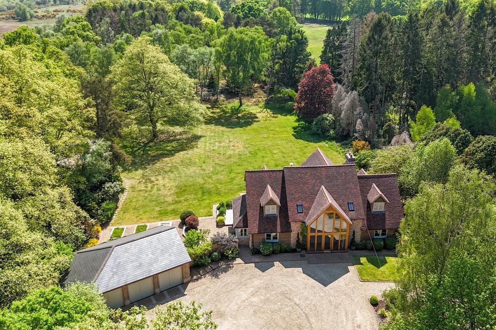 Salisbury Road, Romsey SO51 5 bed detached house for sale - £1,700,000