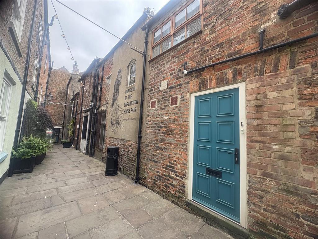 Bucktons Yard, Darlington 1 bed apartment - £495 pcm (£114 pw)