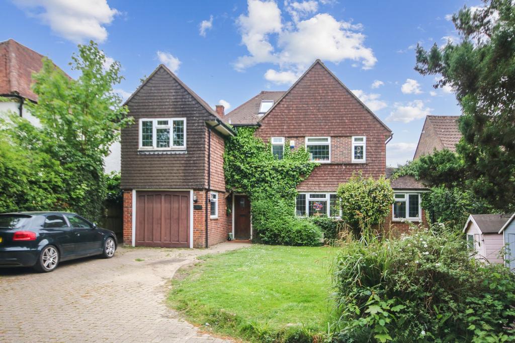 Holtye Road, East Grinstead, RH19 5 bed detached house for sale - £899,950