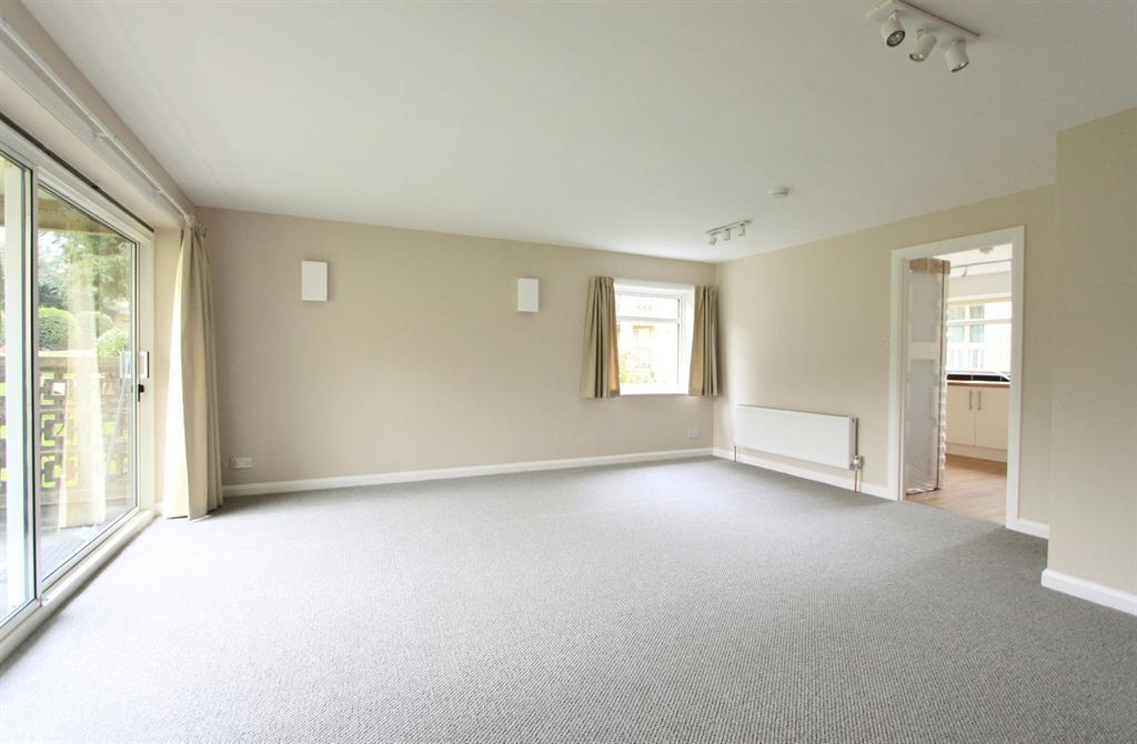 Endcliffe Vale Road, Sheffield, S10 3DU 3 bed flat to rent - £1,200 pcm ...