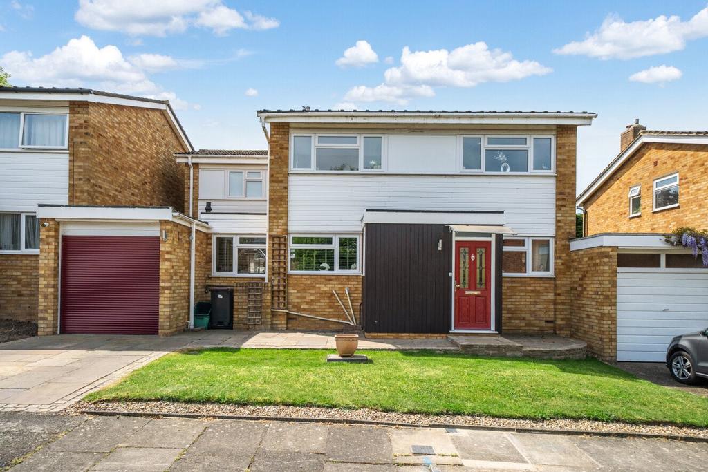 Pickhurst Park, Hayes, Kent, BR2 4 bed detached house - £895,000