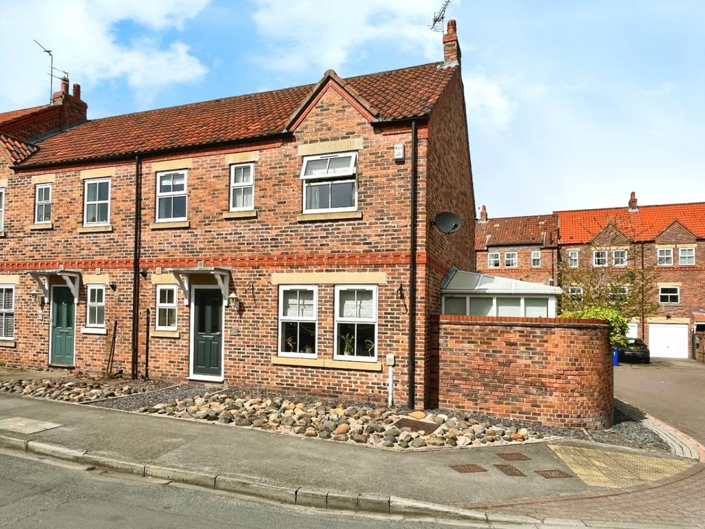Waterside Road, Beverley, HU17 0PP 4 bed end of terrace house for sale ...