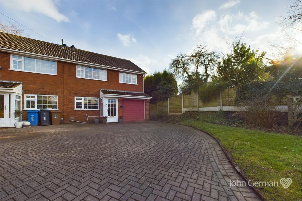 Hood Lane, Armitage, Rugeley 4 bed semi-detached house for sale - £300,000