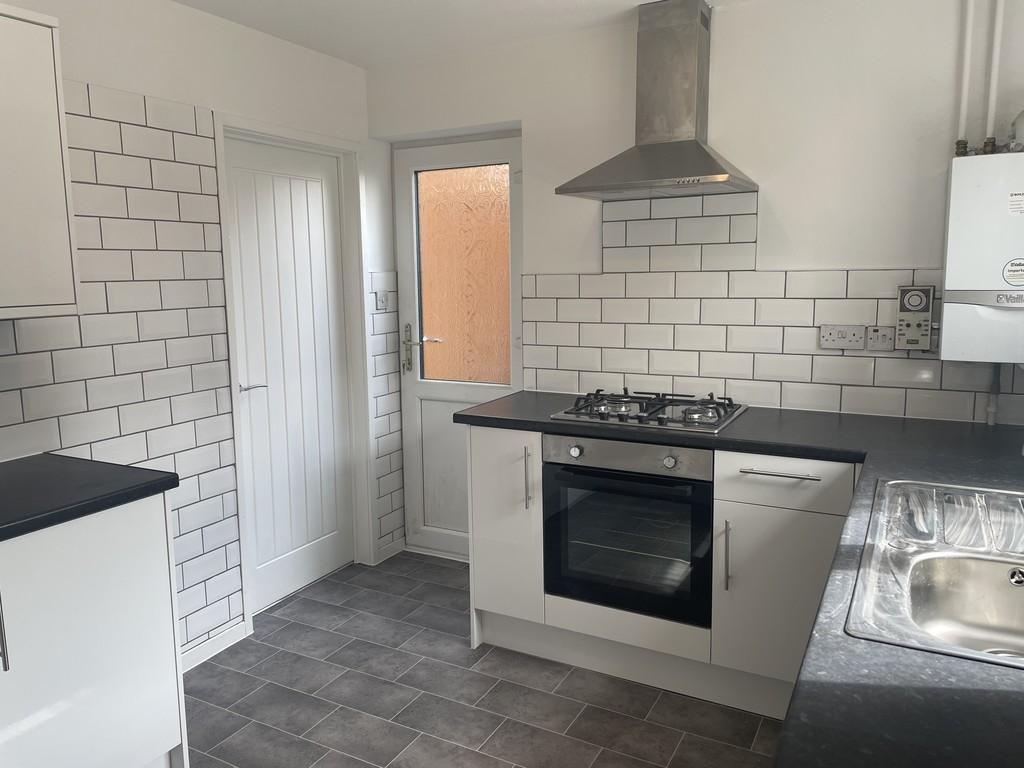 Genista Close, Burton-on-Trent 3 bed detached house to rent - £1,000 ...
