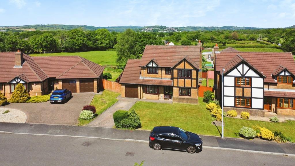 Grove Farm Road, Grovesend, Swansea... 4 bed detached house for sale ...
