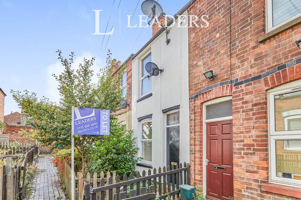 Gordon Grove, NG7 2 bed terraced house - £800 pcm (£185 pw)