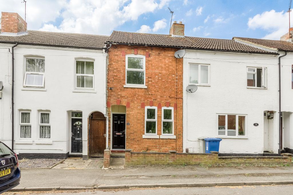 Rothwell, Kettering NN14 2 bed terraced house - £160,000