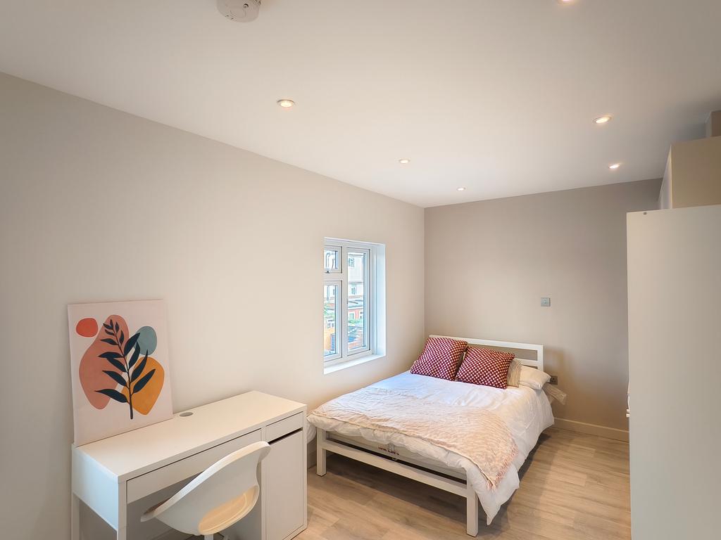 YOHO Stratford Bisson Road - Studio 2 1 bed flat to rent - £1,495 pcm (£345 pw)