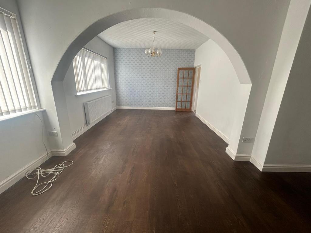 Main Road, Pye Bridge, Alfreton 4 bed semi-detached house to rent - £ ...