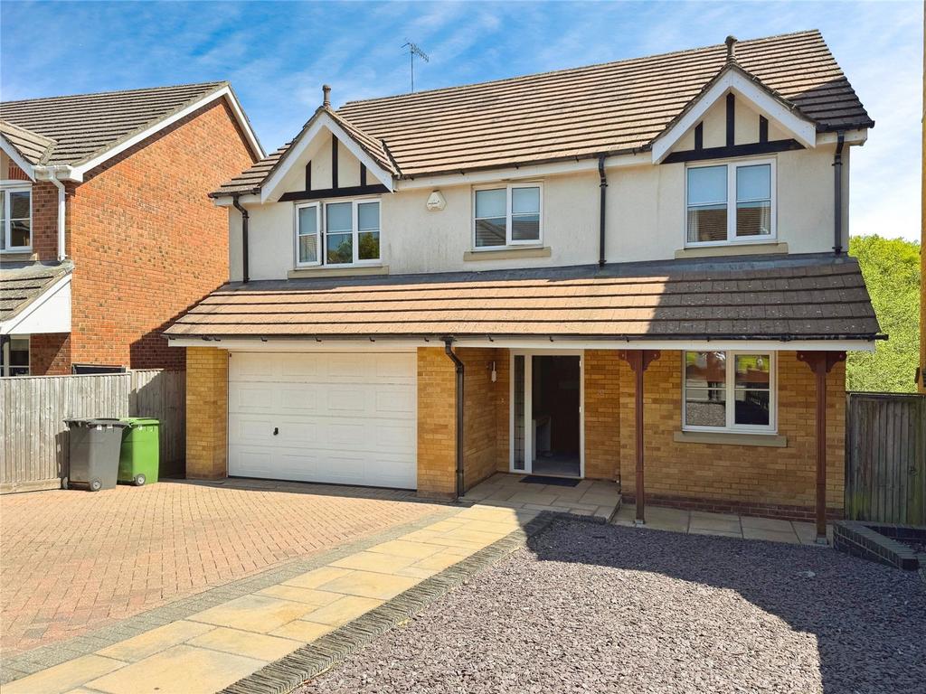 Wittersham Rise, East Sussex TN38 5 bed detached house for sale - £565,000