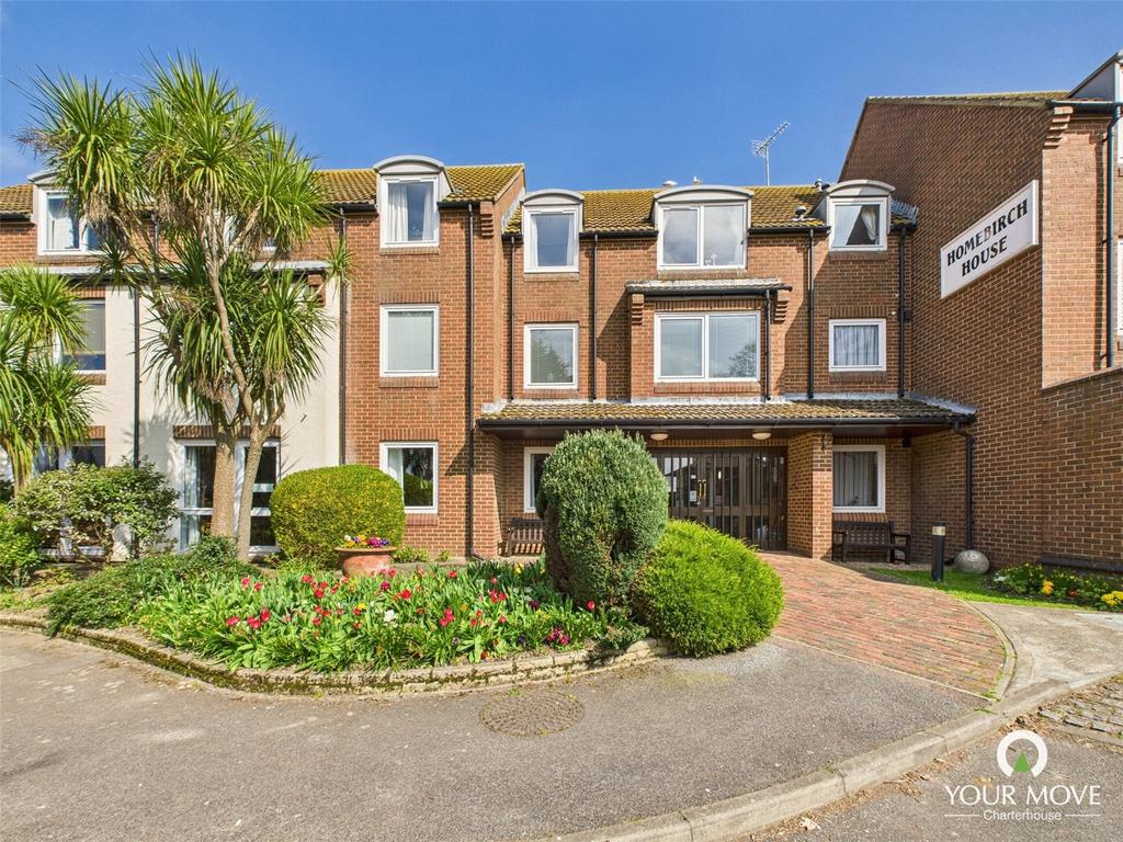 Hunting Gate, Kent CT7 1 bed retirement property for sale - £70,000