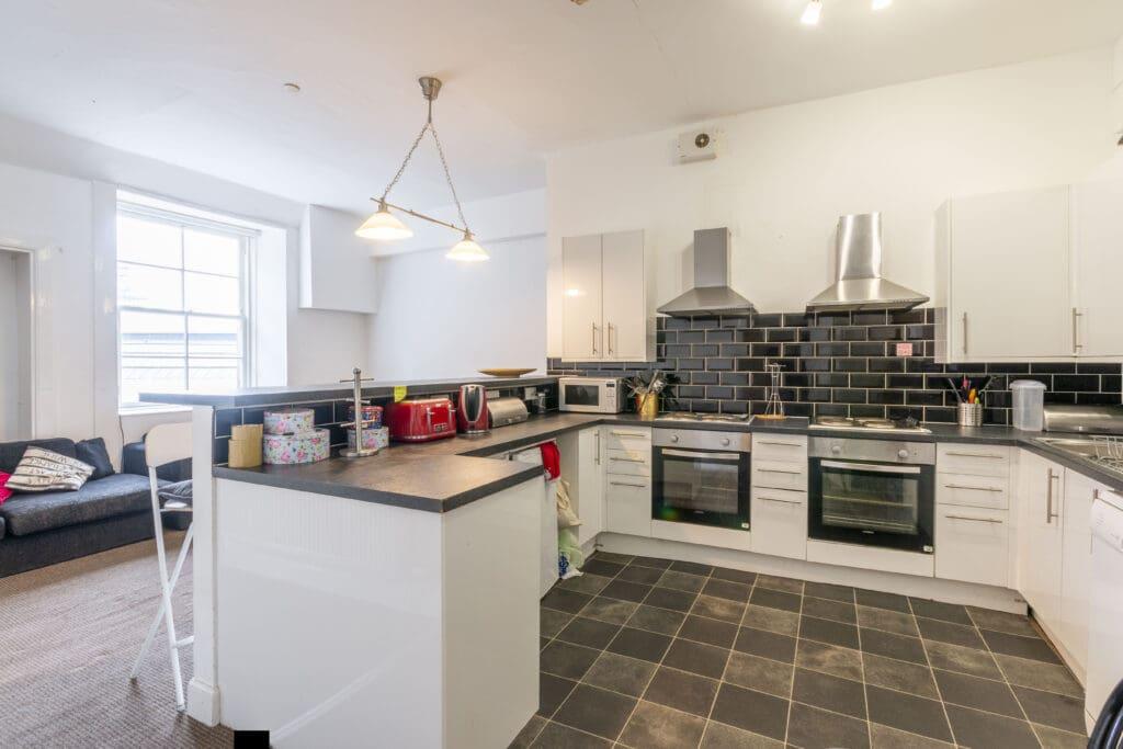 0650L – Forrest Road, Edinburgh, EH1 2QH 6 bed flat - £4,650 pcm (£ ...