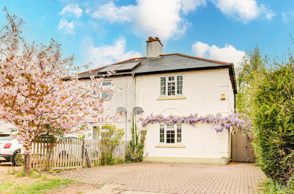 Lower Luton Road, Wheathampstead... 2 bed semi-detached house for sale ...