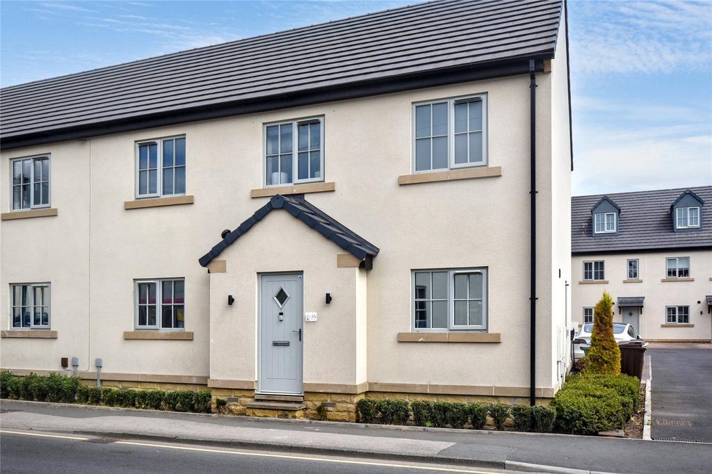 Low Street, Sherburn in Elmet, Leeds... 3 bed semi-detached house for ...