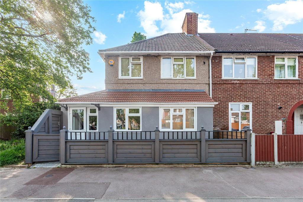Dagenham Avenue, Dagenham, RM9 3 bed end of terrace house for sale - £ ...
