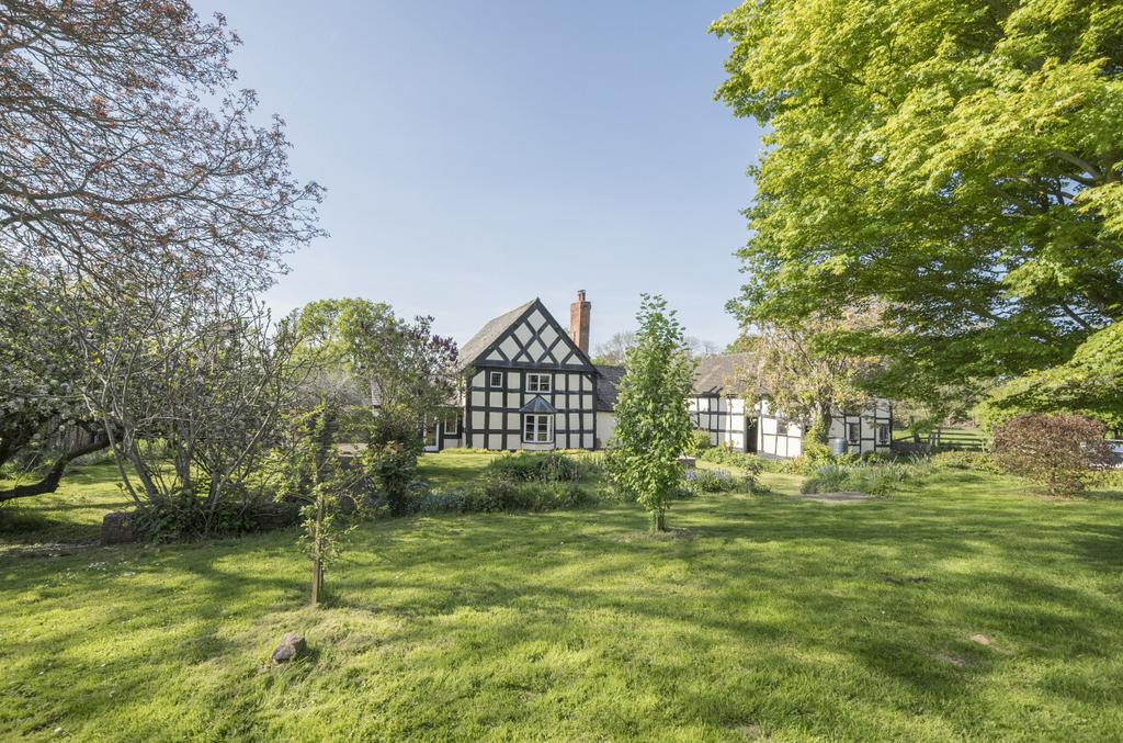Kinnersley, Hereford HR3 3 bed detached house - £695,000