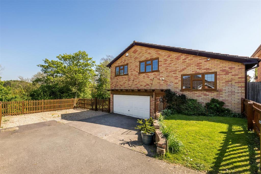 Highsted Park, Peacehaven 4 bed detached house for sale - £675,000