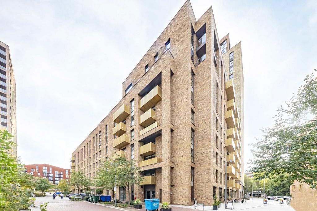 Naomi Street, London SE8 1 bed flat to rent - £1,900 pcm (£438 pw)