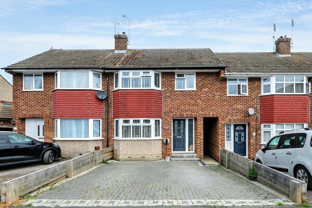 Lime Walk, Chelmsford CM2 3 bed terraced house for sale - £385,000