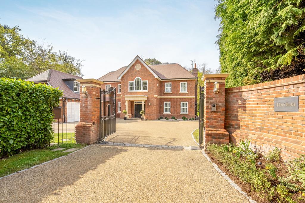 The Covert, Ascot, Berkshire, SL5 5 bed detached house for sale - £ ...