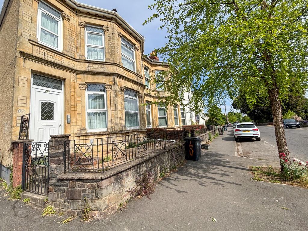 Ashley Down Road, Bristol BS7 2 bed apartment - £1,160 pcm (£268 pw)
