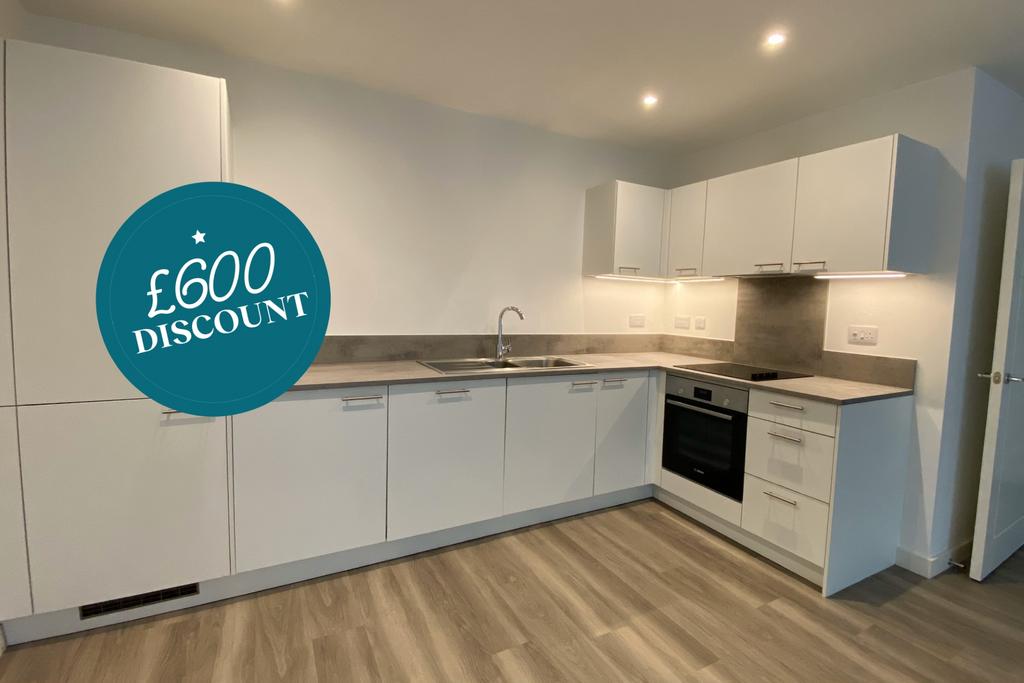 Flat B11, Sherborne Place... 2 bed flat - £1,225 pcm (£283 pw)