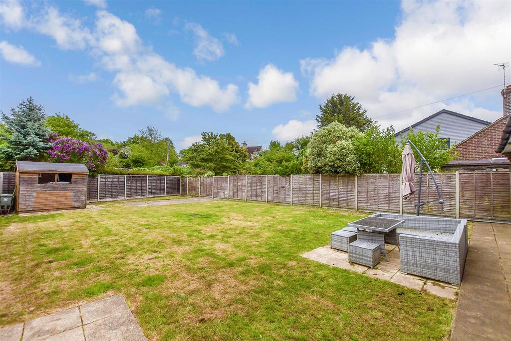 Boughton Lane, Maidstone ME15 3 bed detached house - £297,000