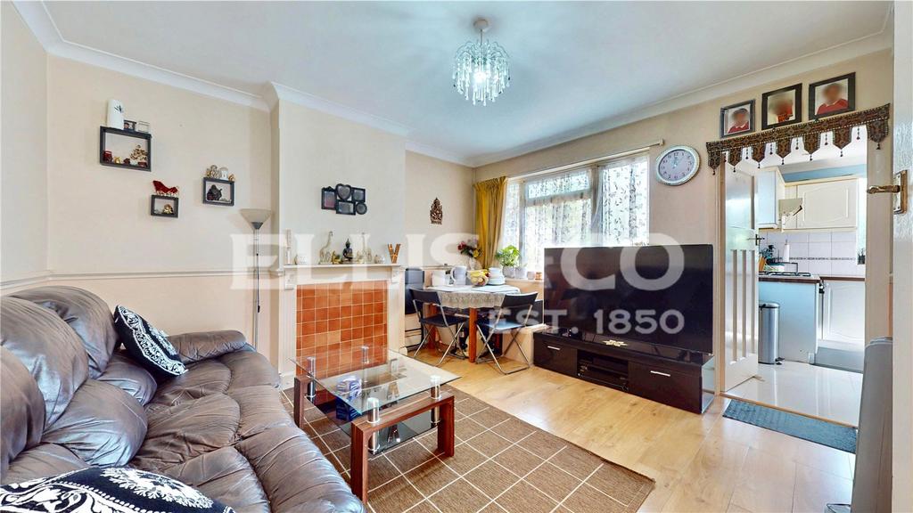 Priory Close, Wembley, HA0 2 bed maisonette - £350,000