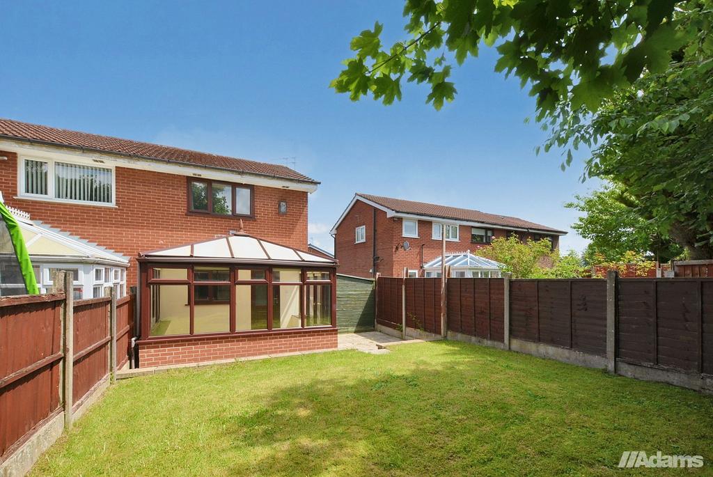 Sovereign Close, Runcorn 2 bed semi-detached house for sale - £150,000