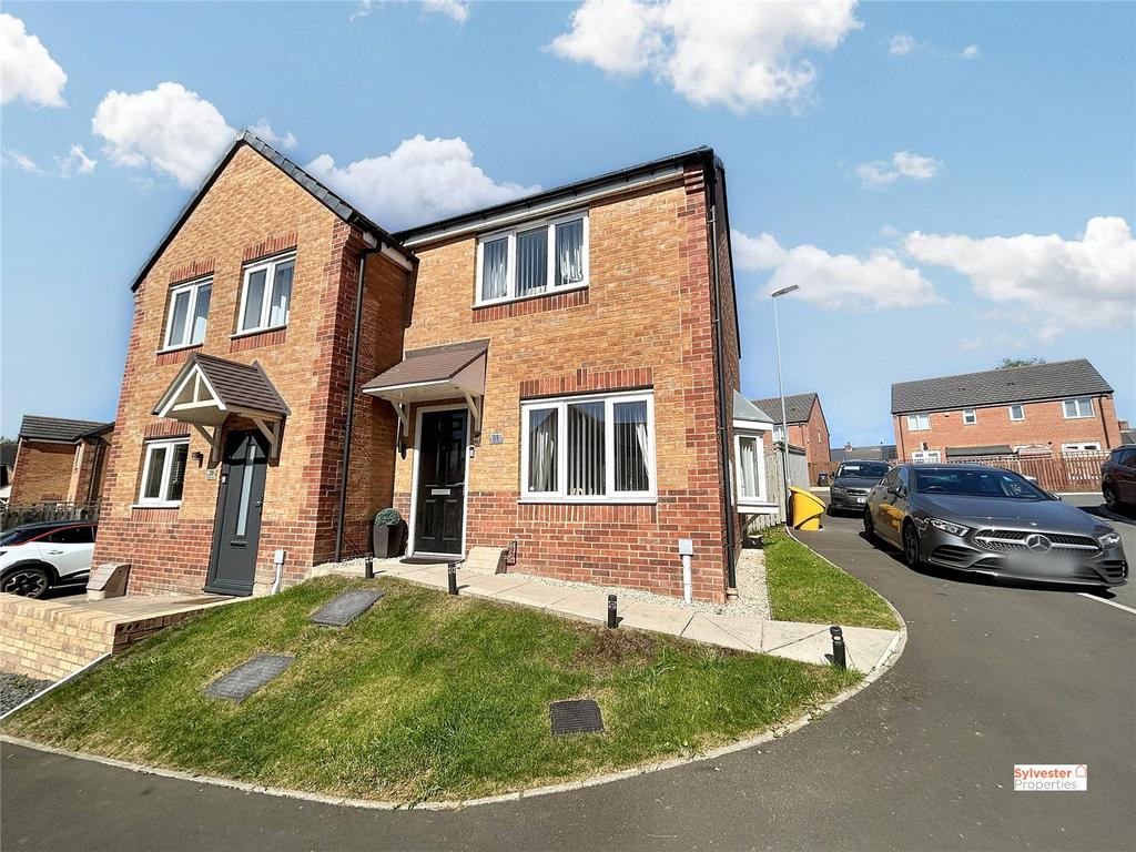 Gerard Close, New Kyo, Stanley... 2 bed semi-detached house - £115,000