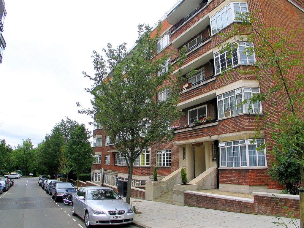 St. James Close Wells Rise St. John's... 2 bed flat for sale - £895,000