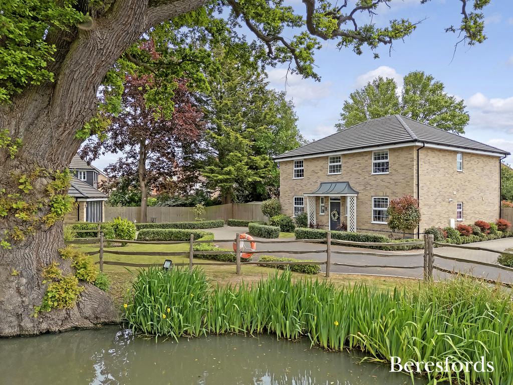 Oaklands Close, Dunmow, CM6 5 bed detached house for sale - £900,000