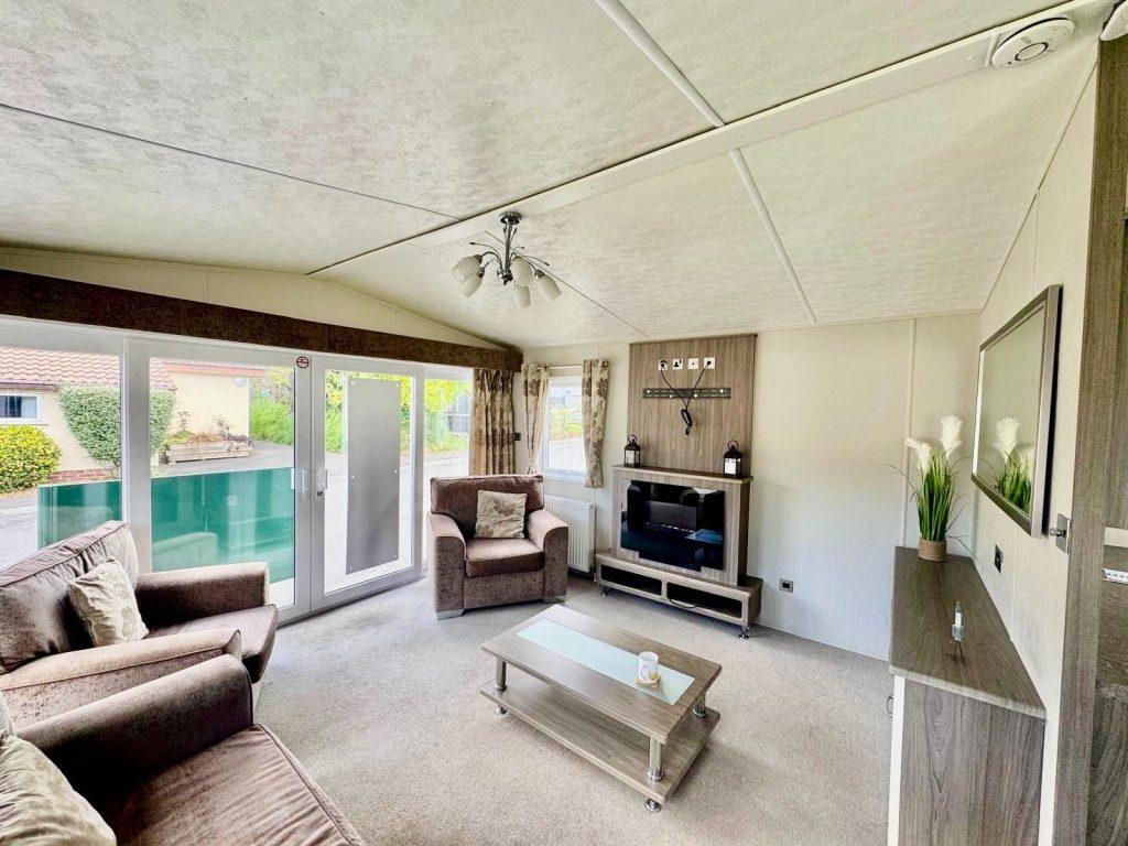 Stowford Farm Meadows 2 bed park home - £66,995
