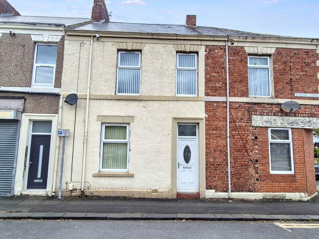 Railway Street, Jarrow, Tyne and... 3 bed terraced house - £80,000