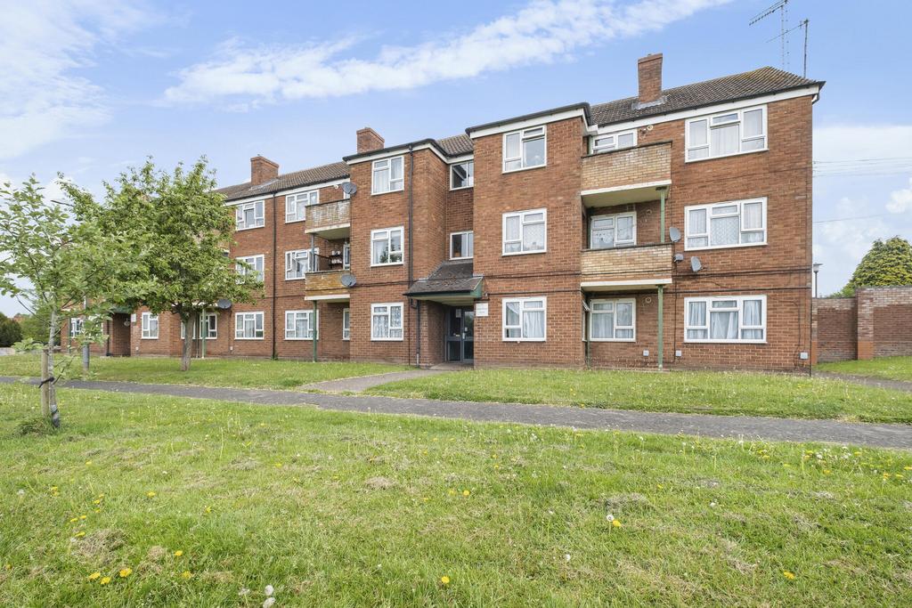 Laurel Grove, Bromsgrove. B61 8LU 2 bed flat for sale - £120,000