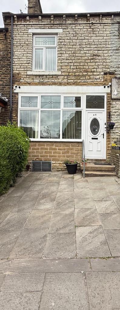 Victor Road, BD9 4QR 4 bed terraced house for sale - £205,000