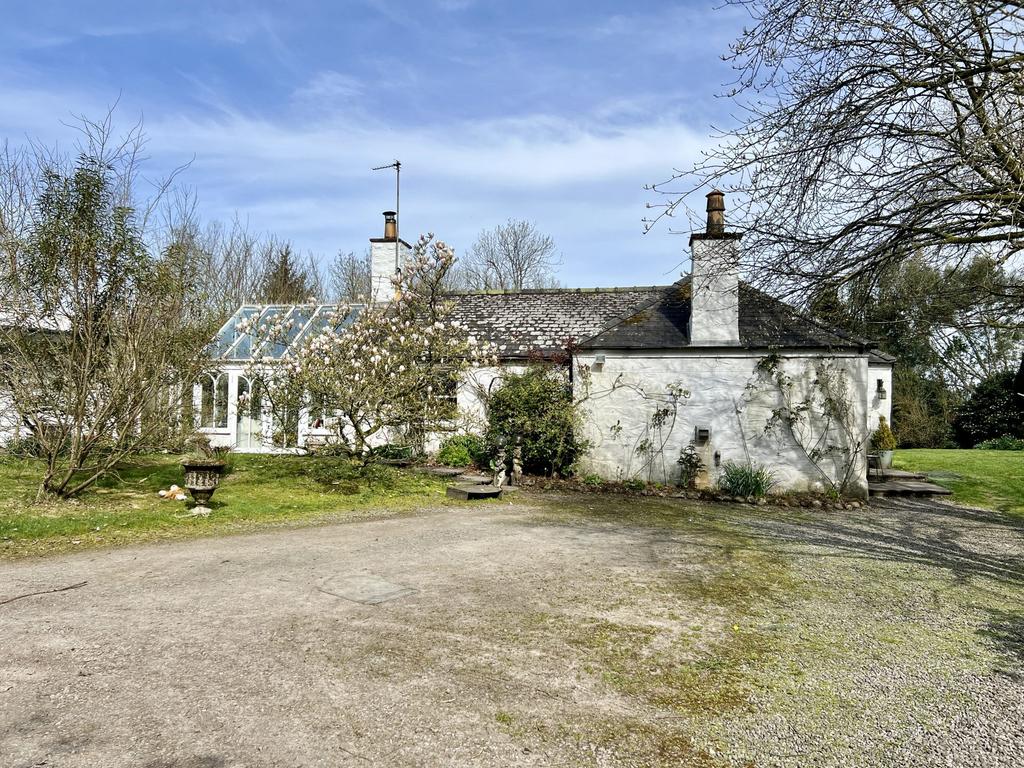 Deer Park, Cally, Gatehouse of Fleet 2 bed detached house - £400,000