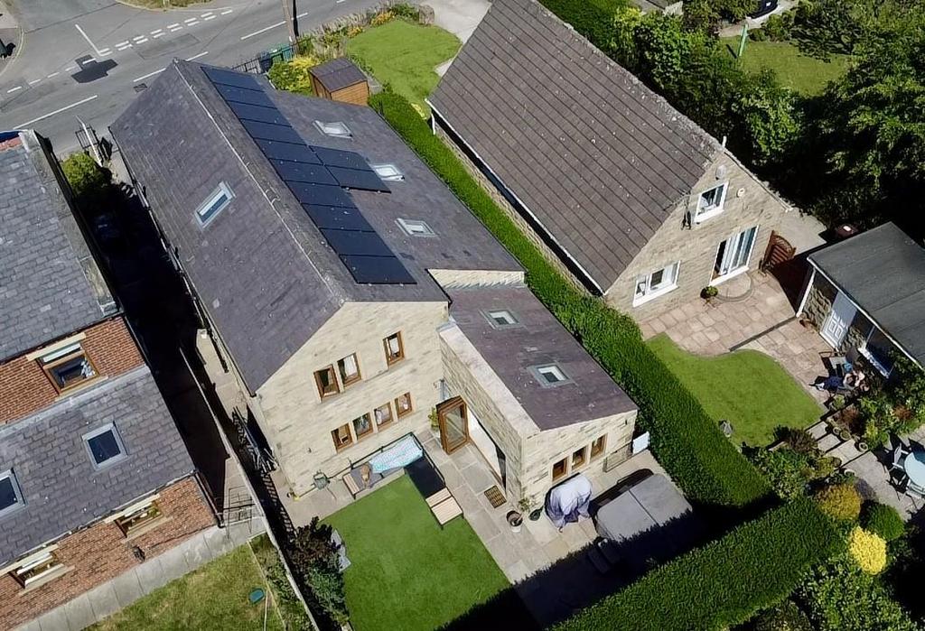Beaumont Street, Emley, HD8 9RJ 5 bed detached house for sale - £490,000