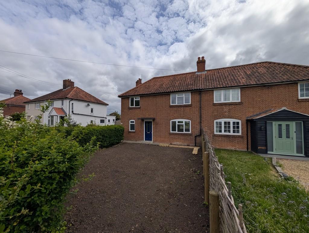 West View, Kelsale 3 bed semi-detached house - £950 pcm (£219 pw)