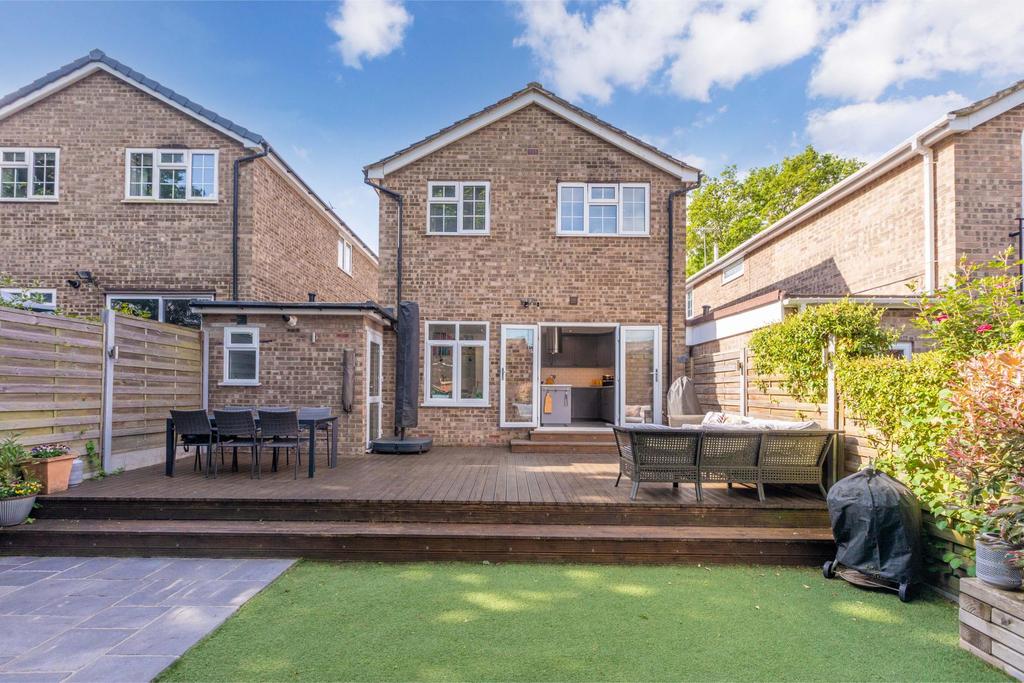 Washington Drive, Windsor SL4 4 bed detached house for sale - £650,000