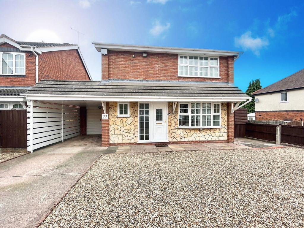 Cressett Lane, Brierley Hill DY5 3 bed detached house for sale - £285,000