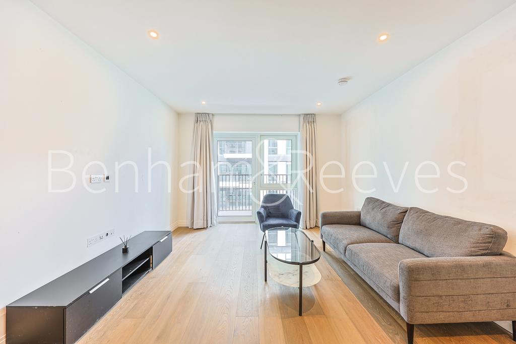 Westwood Building, Lockgate Road SW6 2 bed apartment - £3,700 pcm (£854 pw)