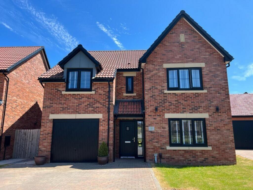 Fox Covert Close, Wynyard, TS22 4 bed detached house - £2,000 pcm (£462 pw)
