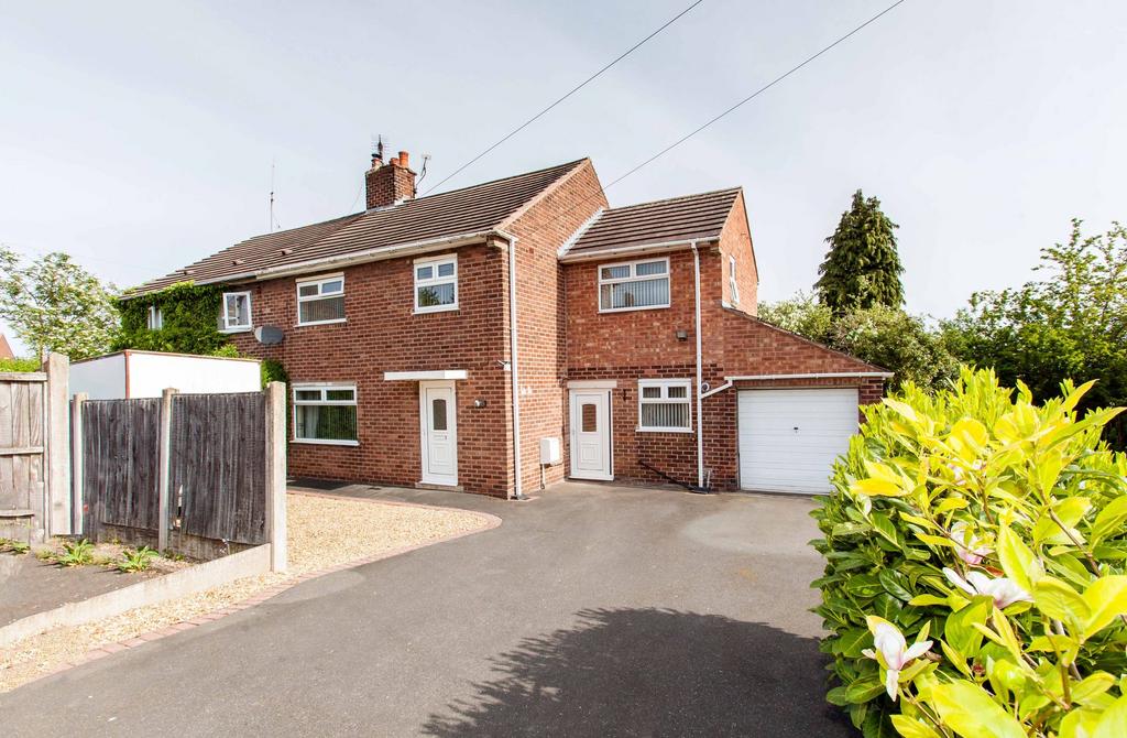 St. Lawrence Avenue, Bolsover, S44 4 bed semi-detached house for sale ...
